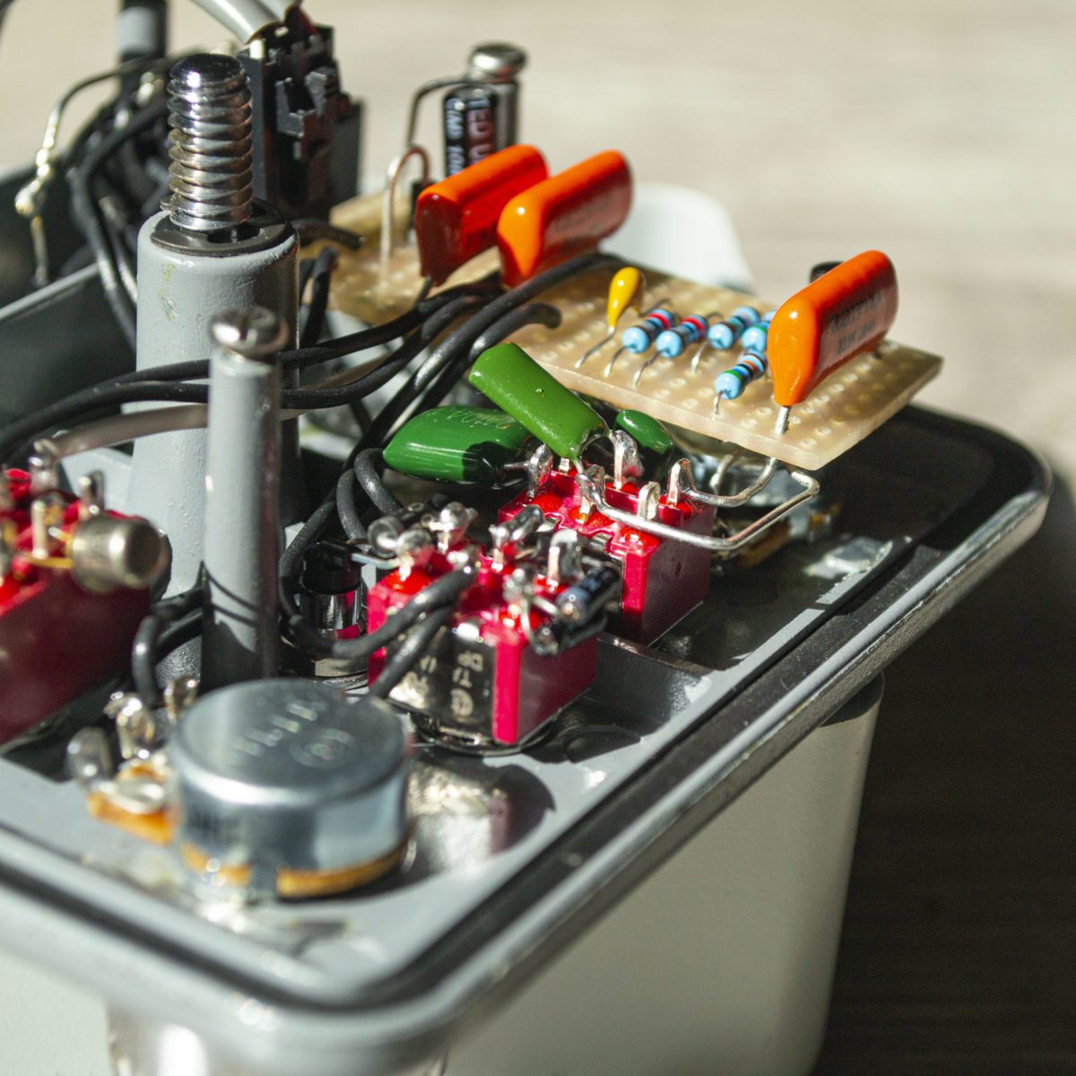 LST Gnome Electronics